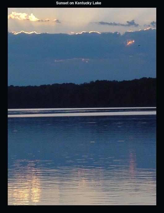 Sunset on Kentucky Lake by avalonfaayre