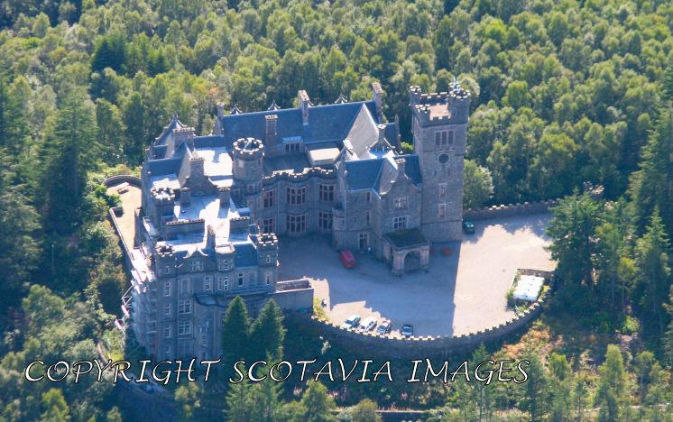 the secret castle on a budget by Garlor