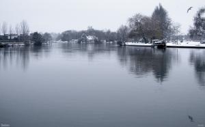 Thames in Winter by Staticon