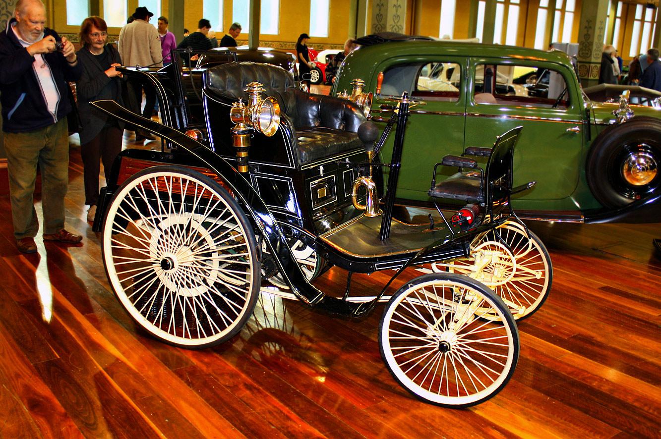 What am I? (for Maxidyne) by blinkings