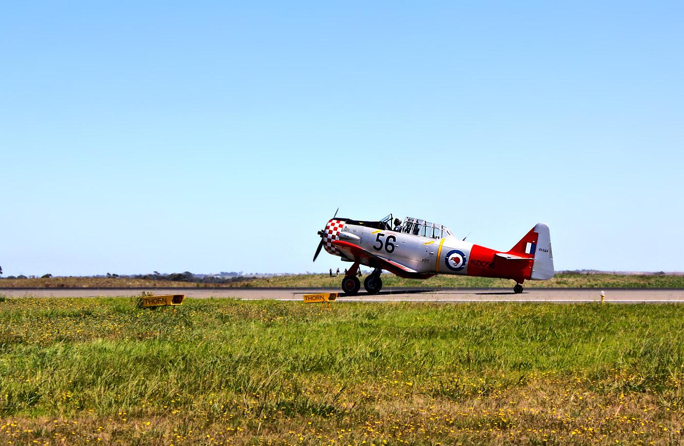 T-6 Texan/Harvard by blinkings