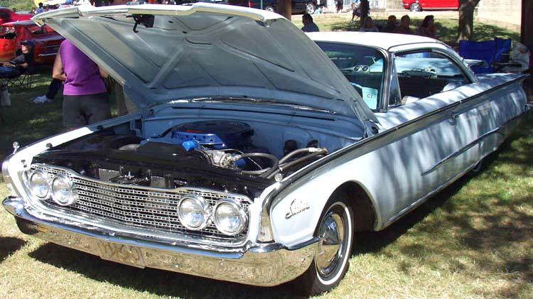 R & C-0809-1960-Ford-Classic 2Dr. Hardtop. by stnaper