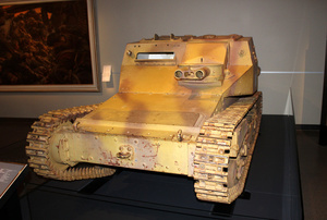Carro Veloce L3-33 Tankette. by blinkings