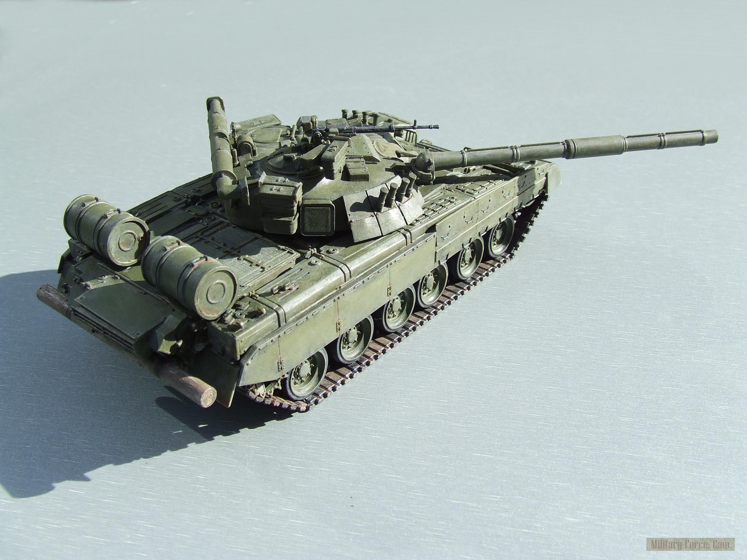 The Russian T80. by vechtdalcollege