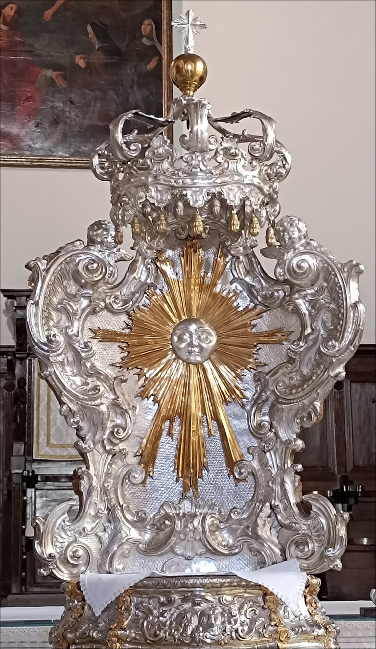 Ancient ostensory by nemesis74s